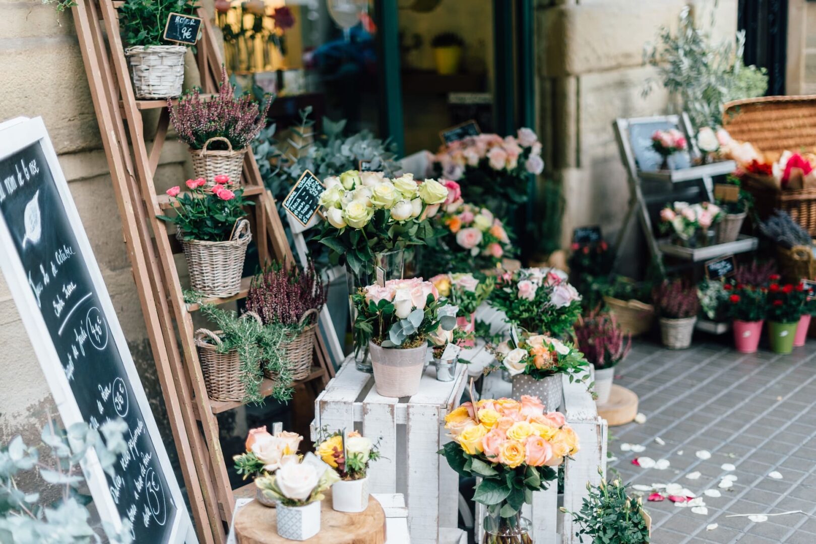 Le métier d'artisan fleuriste : découvrir les ficelles de l'art floral